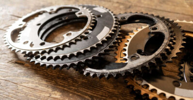 Beneficios de engranes variables en motores